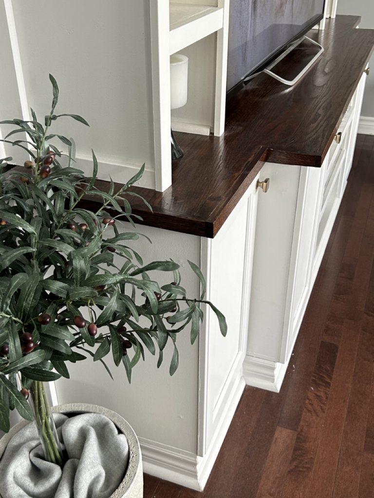 DIY Wall Unit idea: a stylish Family Room Storage Solution - Pelow ...